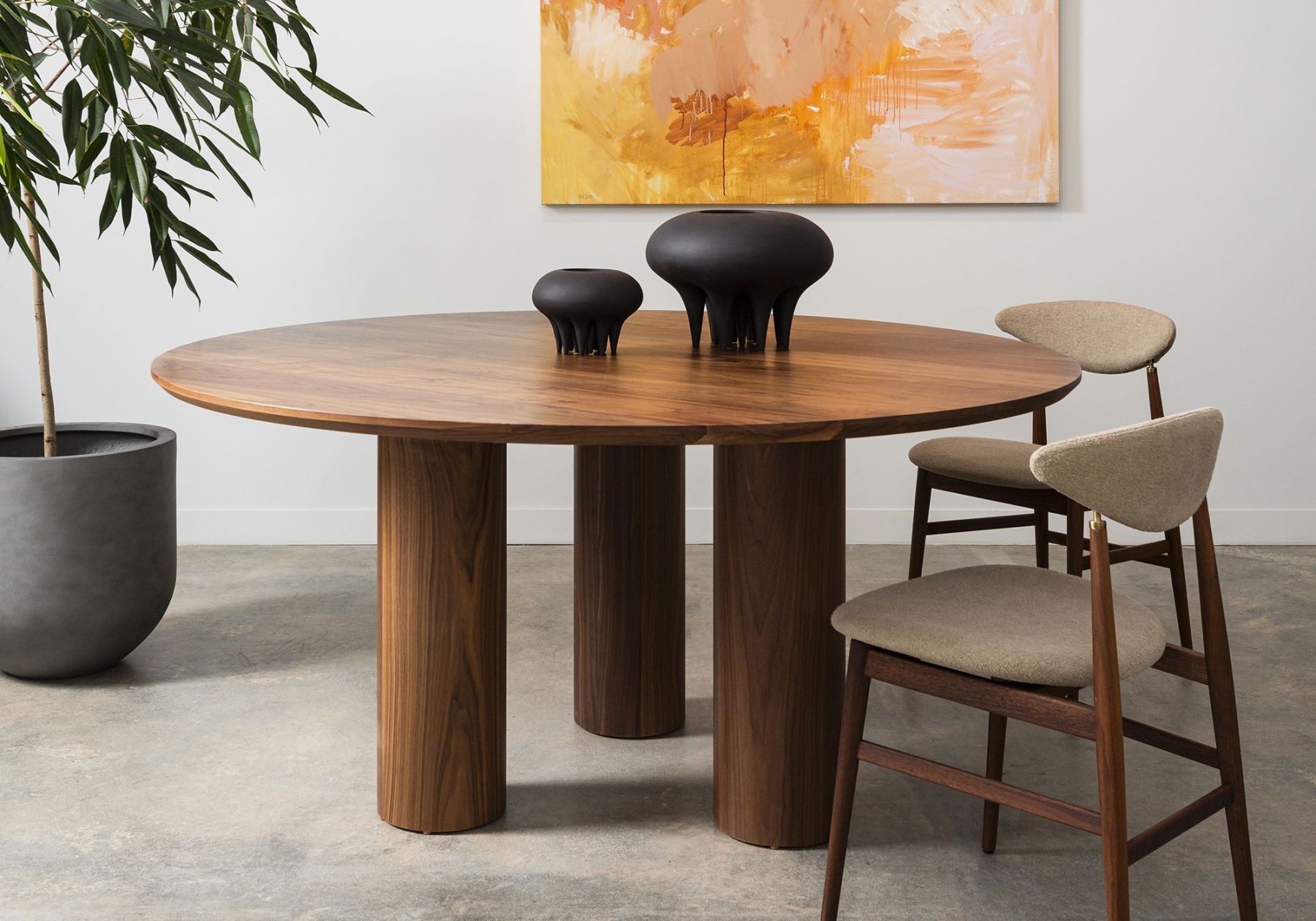 Delta Round Dining Table – Custom-Made Sculptural Timber Centrepiece