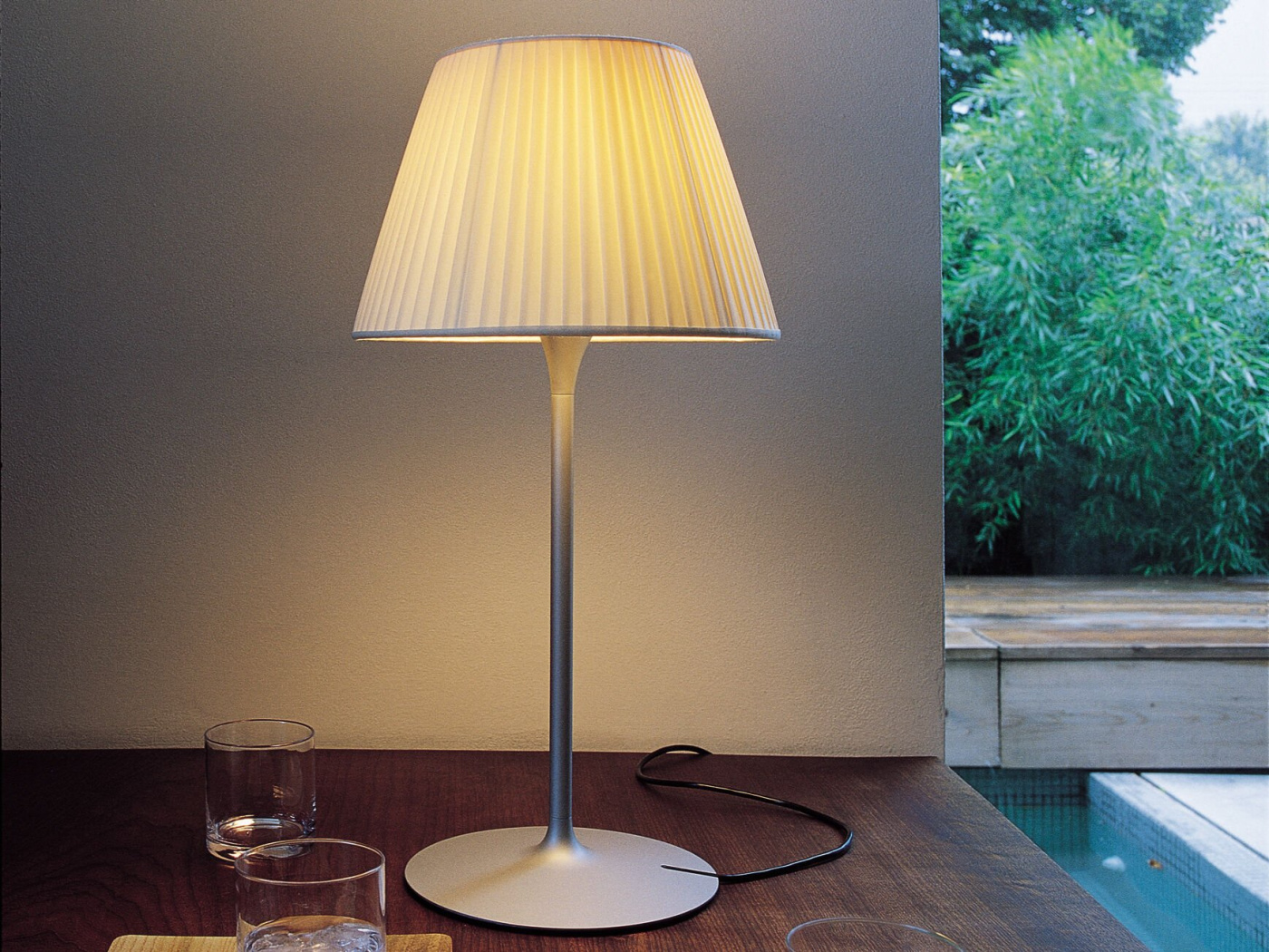 Romeo Soft Table lamp by Flos | Transforma