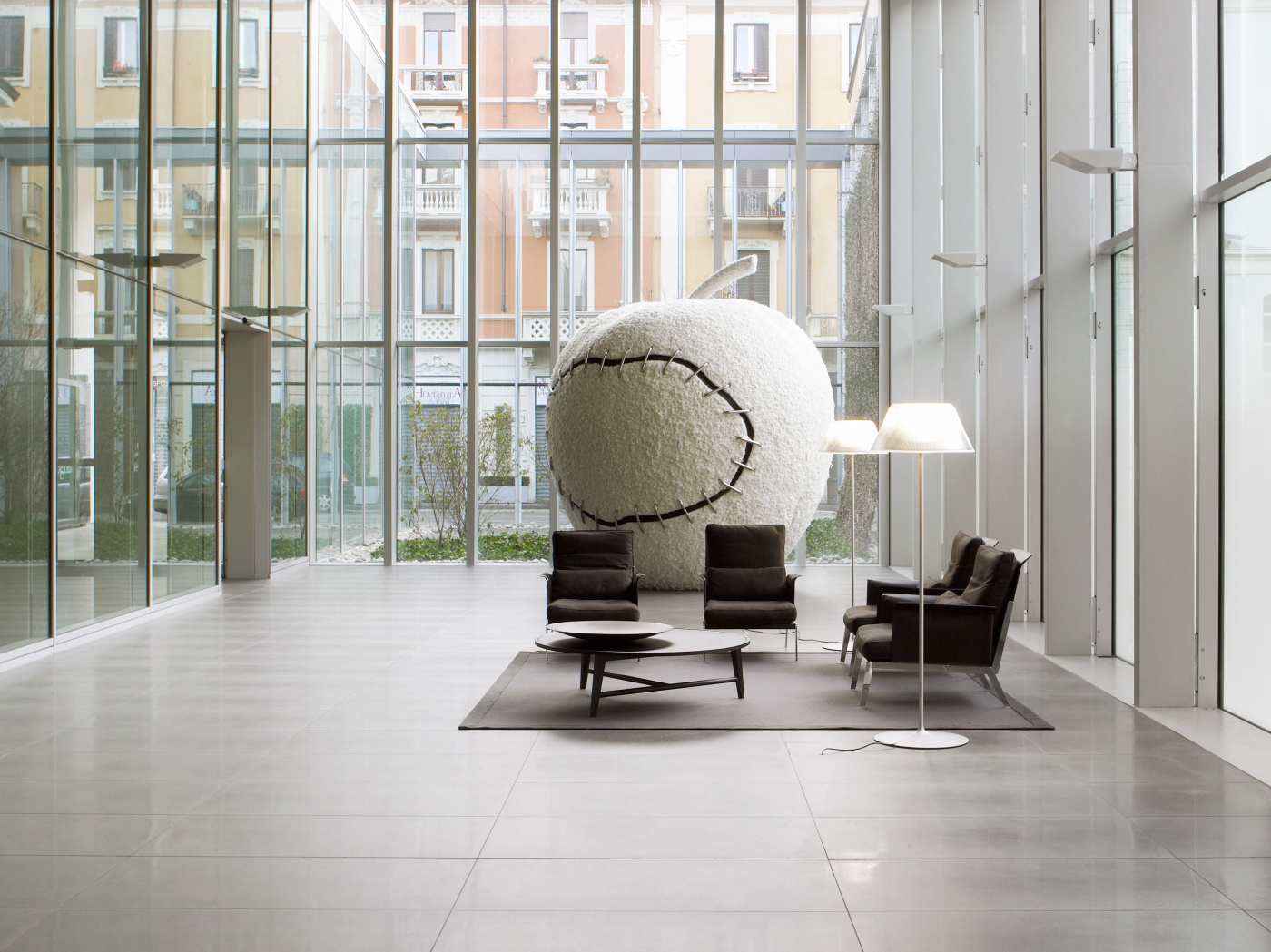 Romeo Moon Floor lamp by Flos | Transforma